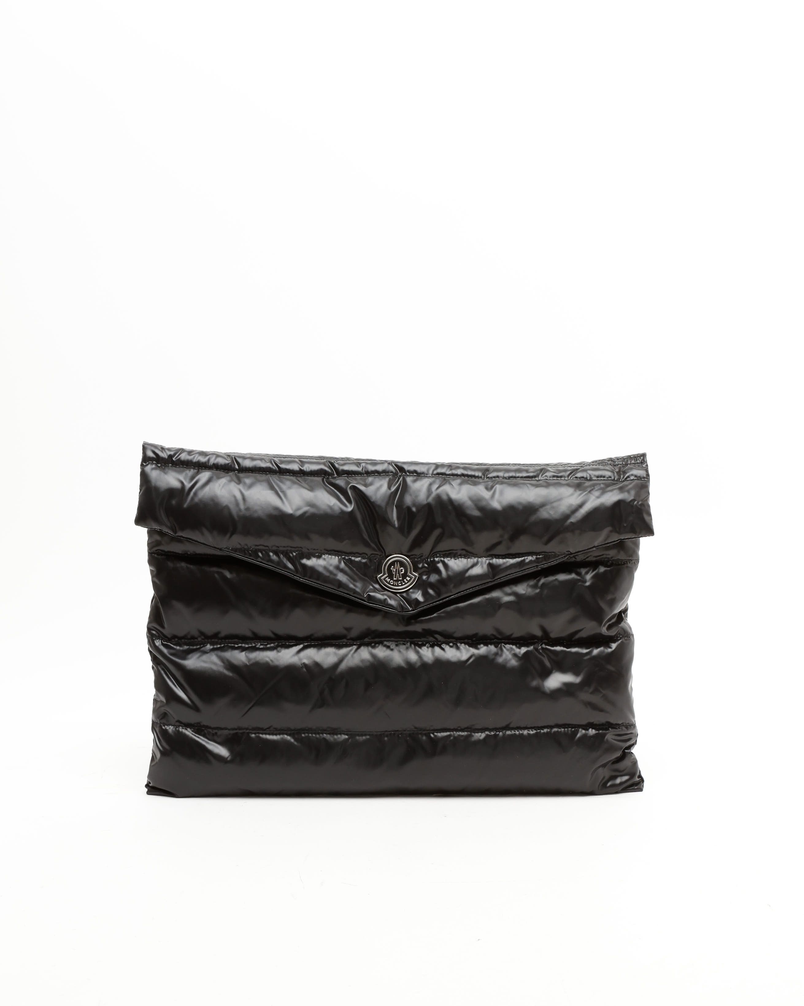 Moncler Padded Clutch Väska – Omdömen - Hållbarhet | Moncler